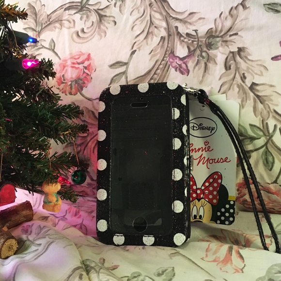 Disney | Cell Phones & Accessories | Phone Casewallet | Poshmark
